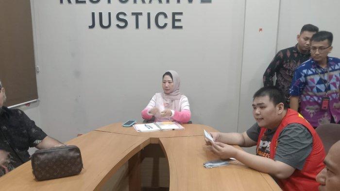 Berkas Perkara Anak Bos Toko Roti Lengkap, George Sugama Halim ...