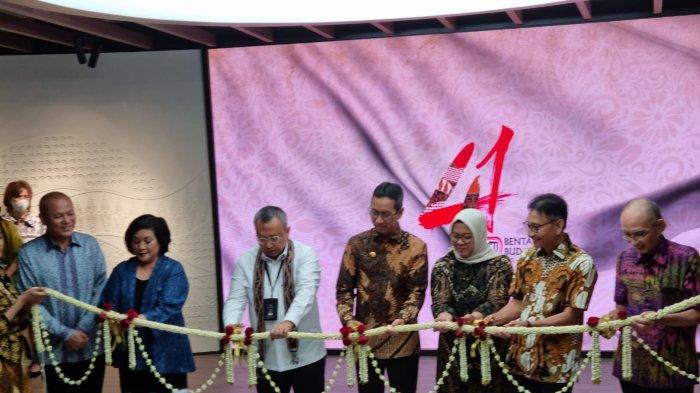Bentara Budaya Art Gallery di Menara Kompas Dibuka, Tampilkan Banyak ...