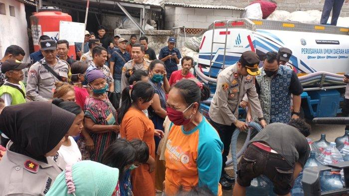 Dampak Kemarau, Ratusan Warga Pinang Ranti Kesulitan Air Bersih - Tribunjakarta.com