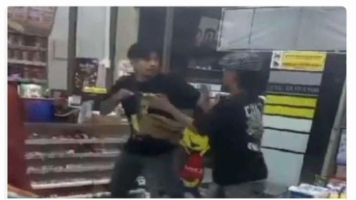 Sosok Atlet MMA Rudy Golden Boy Cekcok Lawan 2 Pemuda di Minimarket ... Sosok Atlet MMA Rudy Golden Boy Cekcok Lawan 2 Pemuda di Minimarket ...