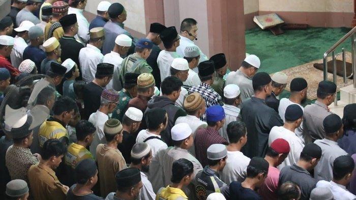 'Siapa Tahu Ini Malam Terakhir' Ucapan Andi Syamsul Bahri sebelum Meninggal Sujud Subuh ...