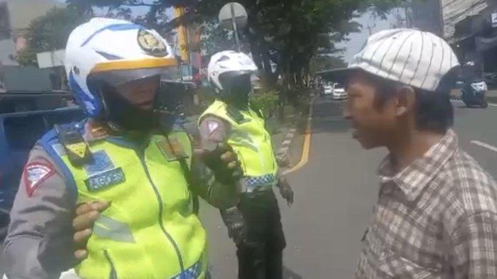 Pak Ogah Kerap Berlagak Sok Jagoan di Jalan Arif Rahman Hakim Depok, Polisi Ultimatum: Harus ...