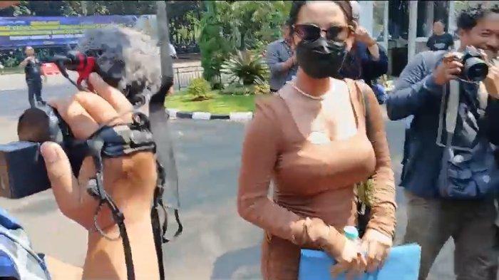 Siskaeee Ngaku Sudah Siapkan Bukti Saat Diperiksa di Kasus Produksi Film Porno di Jaksel ...