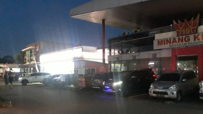 Jalan Tol Jakarta-Cikampek Lengang Saat Malam Takbiran, Rest Area KM 19 ...