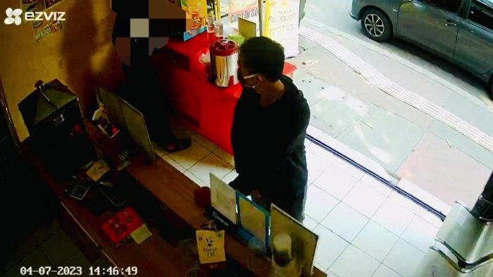 Karyawati Toko di Duren Sawit Jadi Korban Pelecehan Pemuda Masturbasi ... Karyawati Toko di Duren Sawit Jadi Korban Pelecehan Pemuda Masturbasi ...