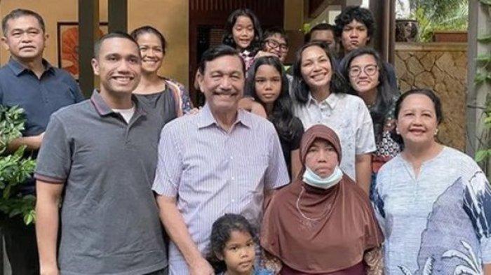 Selain Istrinya, Ini Wanita yang Berjasa Besar di Hidup Luhut Sejak ...