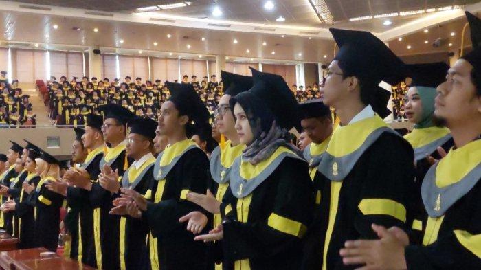 UT Jakarta Luluskan 2.959 Wisudawan, Diharapkan Jadi Pribadi yang ...