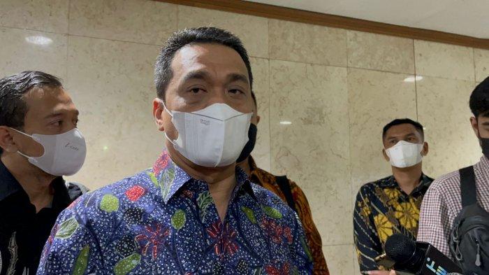 Krisis Air Bersih di Kelurahan Gelora Tanah Abang, Wagub Ariza Turun ... Krisis Air Bersih di Kelurahan Gelora Tanah Abang, Wagub Ariza Turun ...