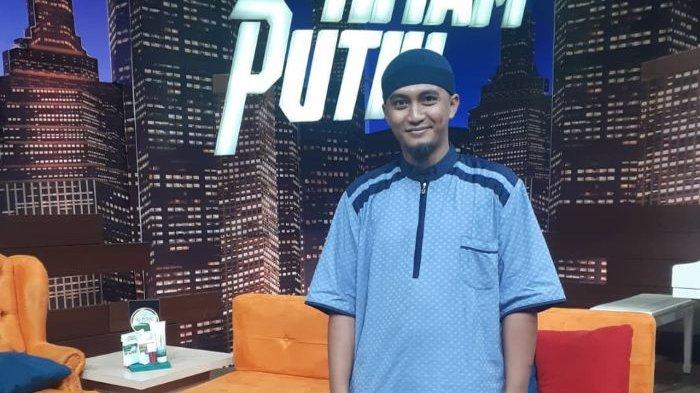 Bertemu Nenek yang Kakinya Luka hingga Sulit Cari Makan, Aditya Prayoga ...