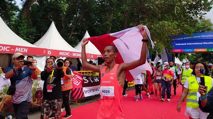 Agus Prayogo Atlet Lari Jarak Jauh Indonesia Jadi First Runner Kategori ...