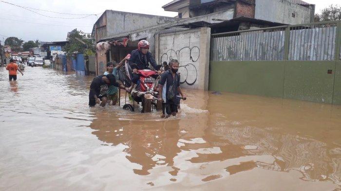 Perumahan Pondok Maharta Terendam Banjir 1 Meter Lebih, Akses Menuju ...