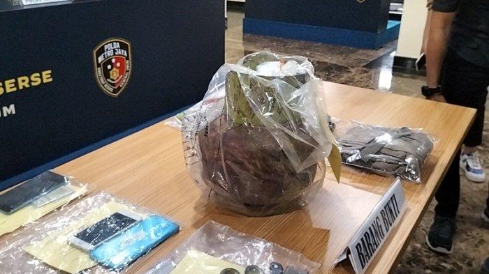 Potret Tabung Gas Maut yang Dipakai Karyawan Bunuh Bos Ayam Goreng di Bekasi, Ada Bercak Darah ...