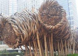Instalasi Bambu di Bundaran HI Sudah Mulai Menghitam, Getah-getih Karya ...