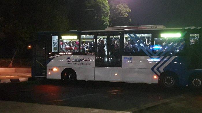 Bakal Ada Demo di Sekitar DPR RI, Cek Pengalihan Rute Bus TransJakarta - Tribunjakarta.com