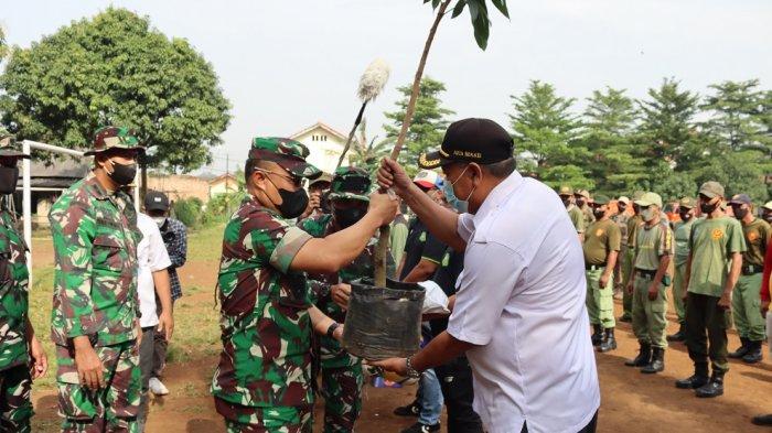 TNI AD Gelar Karya Bakti dan Penghijauan dalam Rangka HUT ke-2 Disada ...