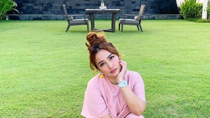 Rela Tinggal di Kos hingga Gagal Berbisnis, Begini Jatuh Bangun Feby ...