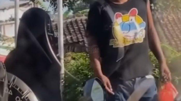 Ulah Mesum Pengemis di depan Minimarket: Tak Diberi Uang, Bokong Perempuan Jadi Sasaran ...