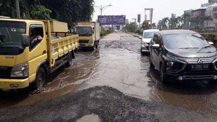 Musim Hujan, Jalan Kalimalang Bekasi Rusak Parah - Tribunjakarta.com