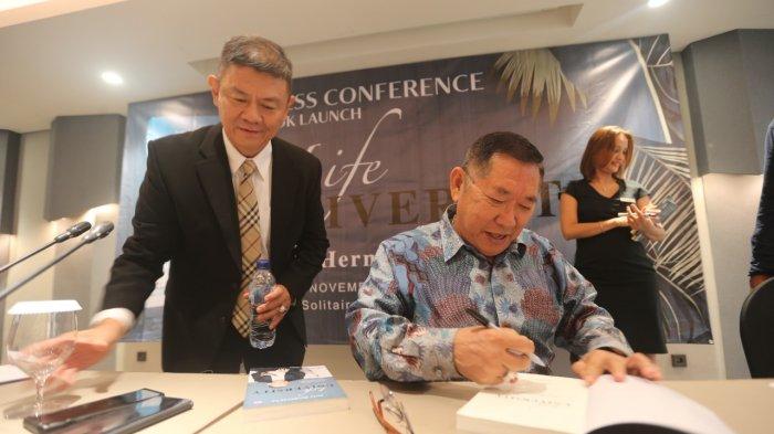 Buku Biografi Jerry Hermawan Lo Diluncurkan, Kisah Jerih Payah Sang ...