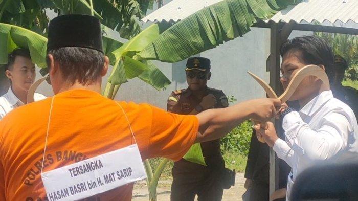'Kesaktian' Mat Tanjar Terkuak saat Rekonstruksi Carok, Serang Hasan ...