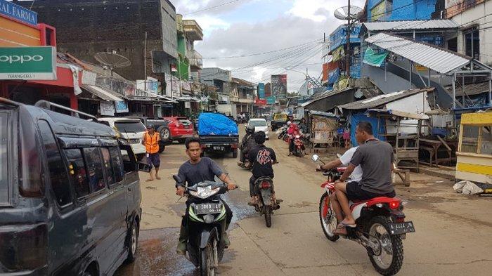 Pascatsunami dan Direndam Banjir, Aktivitas di Pasar Labuan Mulai ...