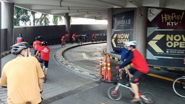 Mal Ini Bolehkan Pesepeda Bisa Masuk Area Perbelanjaan dan Parkir Depan ...