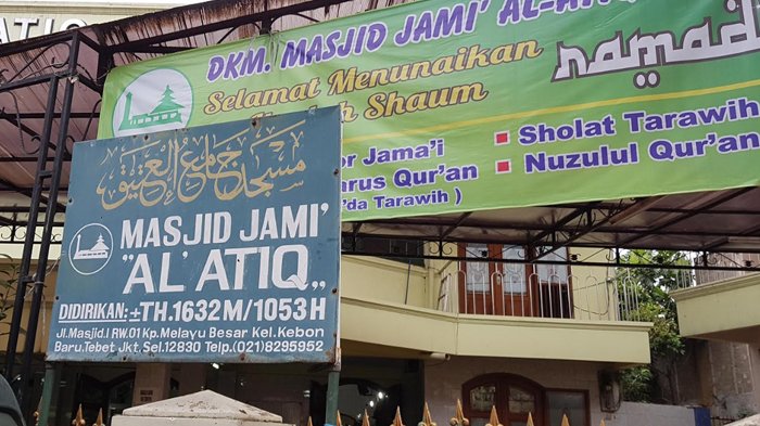 Sederet Fakta Menarik Masjid Jami Al'Atiq, Tempat Ibadah Peninggalan ...