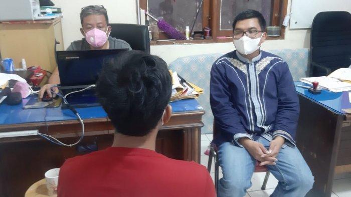 Terangsang Jamu Perkasa Dan Tak Bisa Tahan Nafsu Pria Di Tangsel Bawa Golok Mau Perkosa Adik