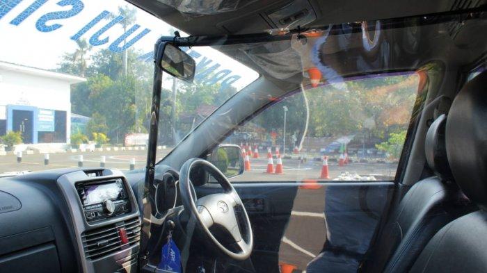 Minimalisir Kontak Fisik, Mobil Ujian Praktek SIM Dipasangi Sekat ...