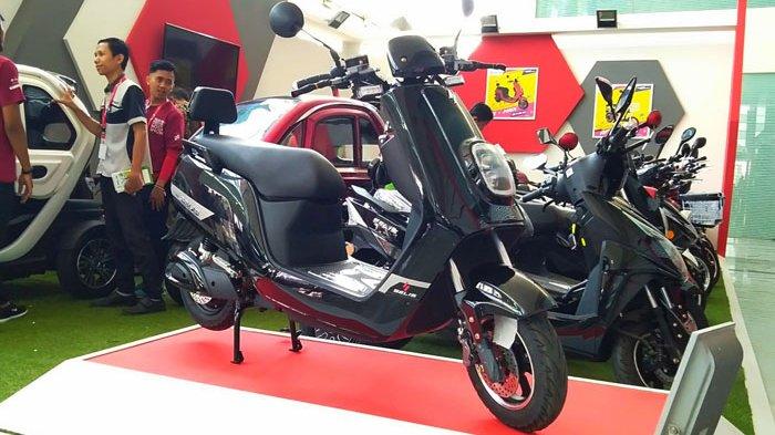 Selis E-Max, Motor Listrik Ramah Lingkungan Harga Rp 18 jutaan di IIMS ...