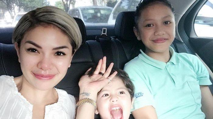 Baru Berusia 13 Tahun, Reaksi Putri Sulung Nikita Mirzani saat Diejek Tak Punya Ayah Banjir ...