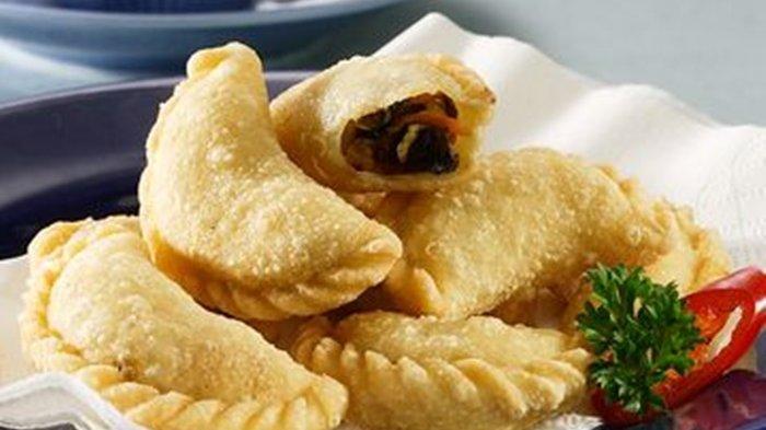 Begini Cara Membuat Pastel Mengembang Sempurna dan Kokoh ...