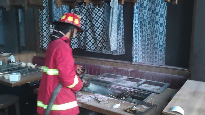 Restoran Jepang di Bekasi Kebakaran, Api Diduga Berasal Lemak Daging Tersedot Mesin Exhaust ...