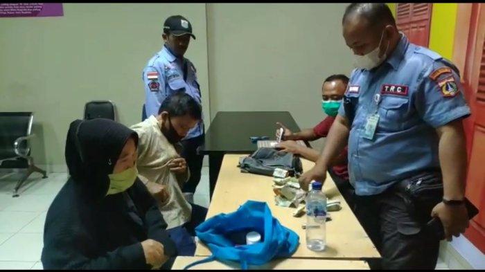 Modal Pura-pura Buta, Sepasang Pengemis di Jaktim Raup Cuan Ratusan ...