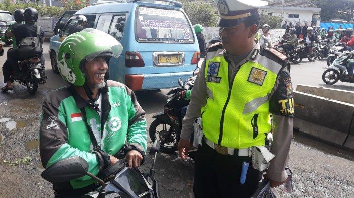 9 Hari Gelar Razia, 973 Pengendara Motor Ditilang Gegera Lawan Arah di ...