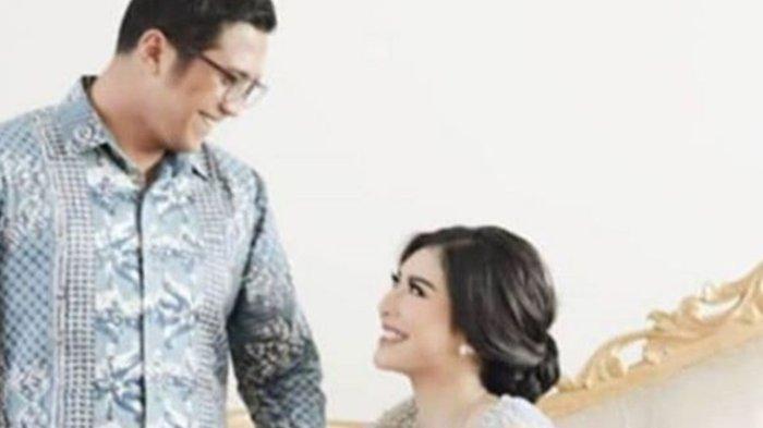 Intip Gaya Berpakaian Rica Andriani Istri Fahrul Sudiana, Stylish Bak ...