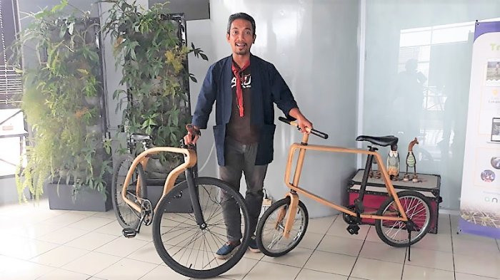 Keren, Punya Berbagai Bentuk Sepeda Kayu Ini Ternyata Diproduksi di ...
