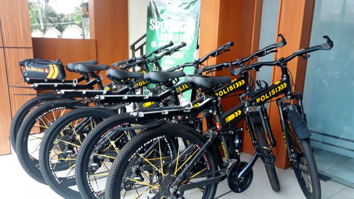 Jangkau Daerah Sulit, Polisi Gunakan Sepeda Sebagai Kendaraan Patroli ...