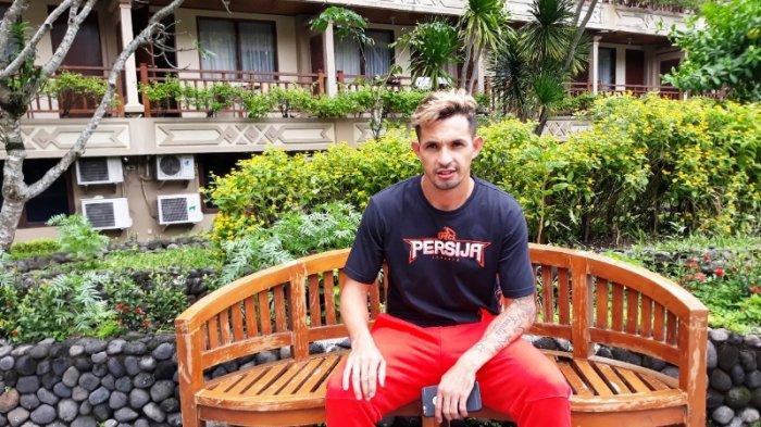 Silvio Escobar Ikut Peringati HUT RI, Ikut Lomba Sampai Harapkan Bola ...