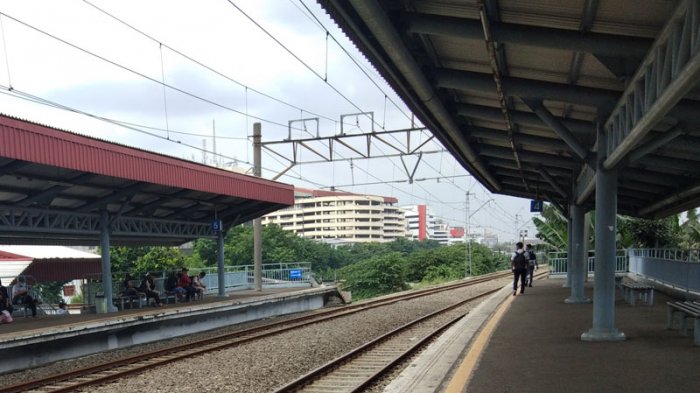 Mau Ke Ancol via Stasiun Kampung Bandan, Ini yang Kamu Harus Tahu ...