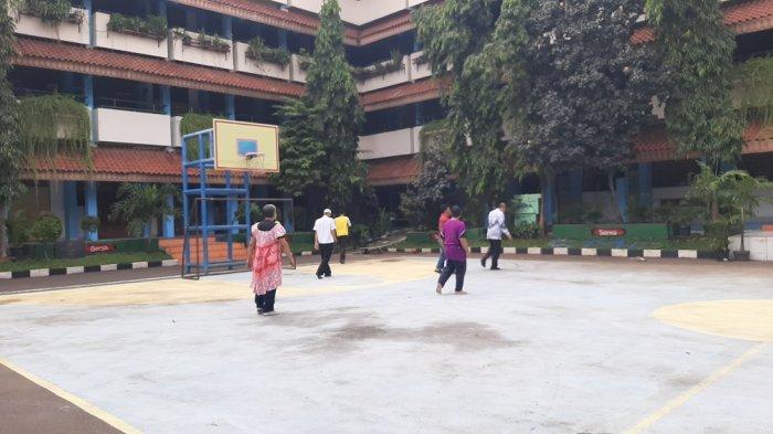 Hari Guru Nasional: SMPN 209 Kramat Jati Gelar Lomba Antarguru Dengan ...