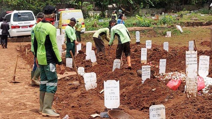 Beri Penghormatan, 900 Makam Covid-19 di TPU Bambu Apus Akan Dipasangi ...