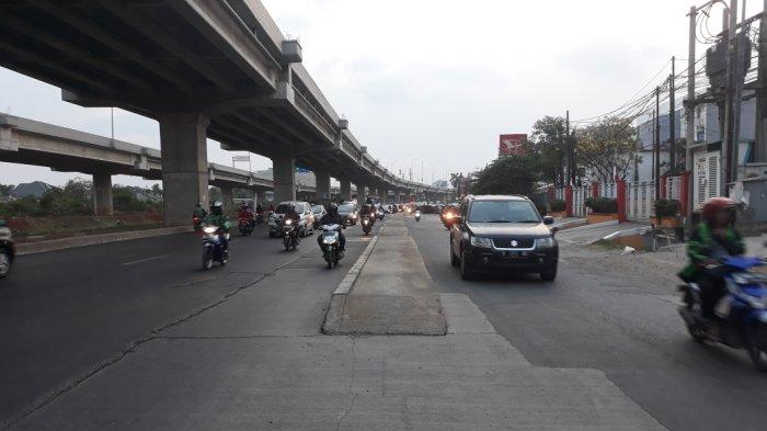 Bakal Dibangun Taman, Trotoar di Tengah Jalan Kalimalang Dipastikan Tak ...