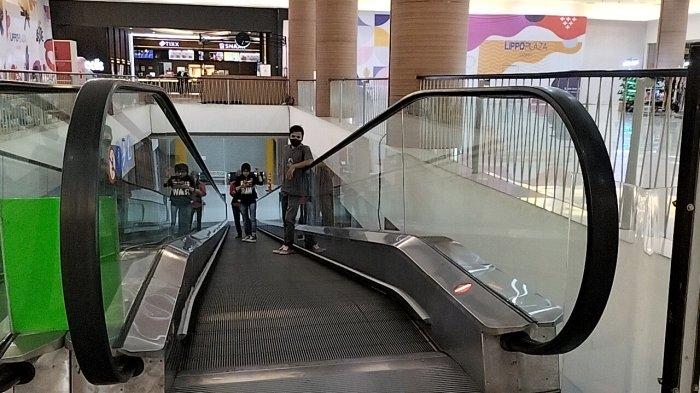 Ternyata ini Fungsi Sikat yang ada di Pinggir Eskalator, Sangat Penting ...