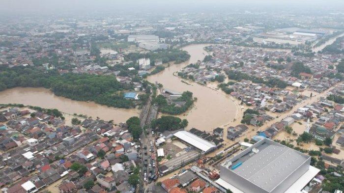 Banjir Lumpuhkan Kota Bekasi, 51.320 Warga Terdampak Banjir - Tribunjambi.com