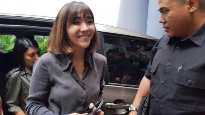 Skandal Video Mirip Dirinya Bikin Heboh hingga Trending Topic, Gisel ...