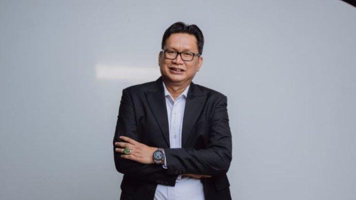 Profil Lengkap Noviardi Ferzi, Pengamat Akademisi yang Maju DPRD ...