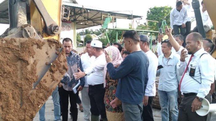 Eksekusi Lahan di Kawasan Pabrik PT SGP Sarolangun Jambi Berlangsung ...