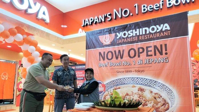 Yoshinoya Restoran Beef Bowl Buka Cabang ke 135 di WTC Jambi ...