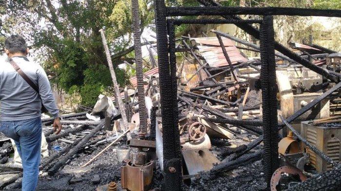 Gegara Bakar Sampah, Bengkel Bubut di Kasang Kota Jambi Ludes Terbakar - Tribunjambi.com